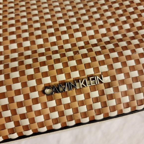 Calvin Klein | Bags | Calvin Klein Hailey Crossbody Purse B | Poshmark